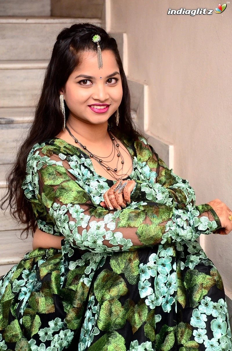 Telugu Actress Actress Sirisha Biography, News, Photos, Videos | NETTV4U