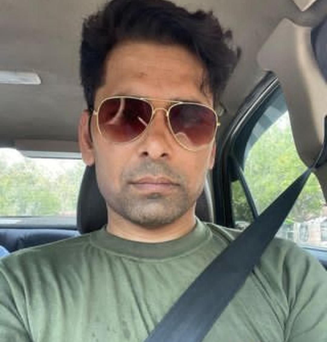 Singer Naushad Sadar Khan Biography, News, Photos, Videos | NETTV4U