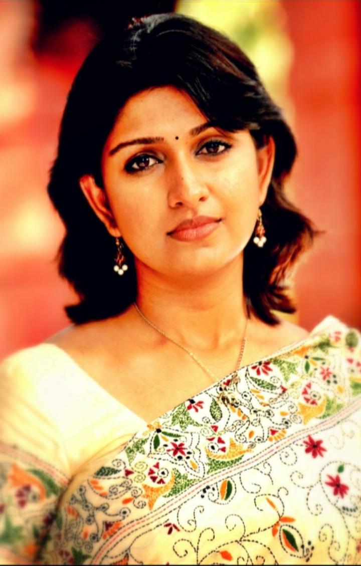 Tamil Actress Thejaswini Biography, News, Photos, Videos | NETTV4U