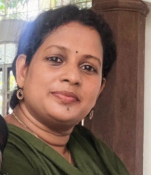 Malayalam Actress Shamla Hamza Biography, News, Photos, Videos | NETTV4U