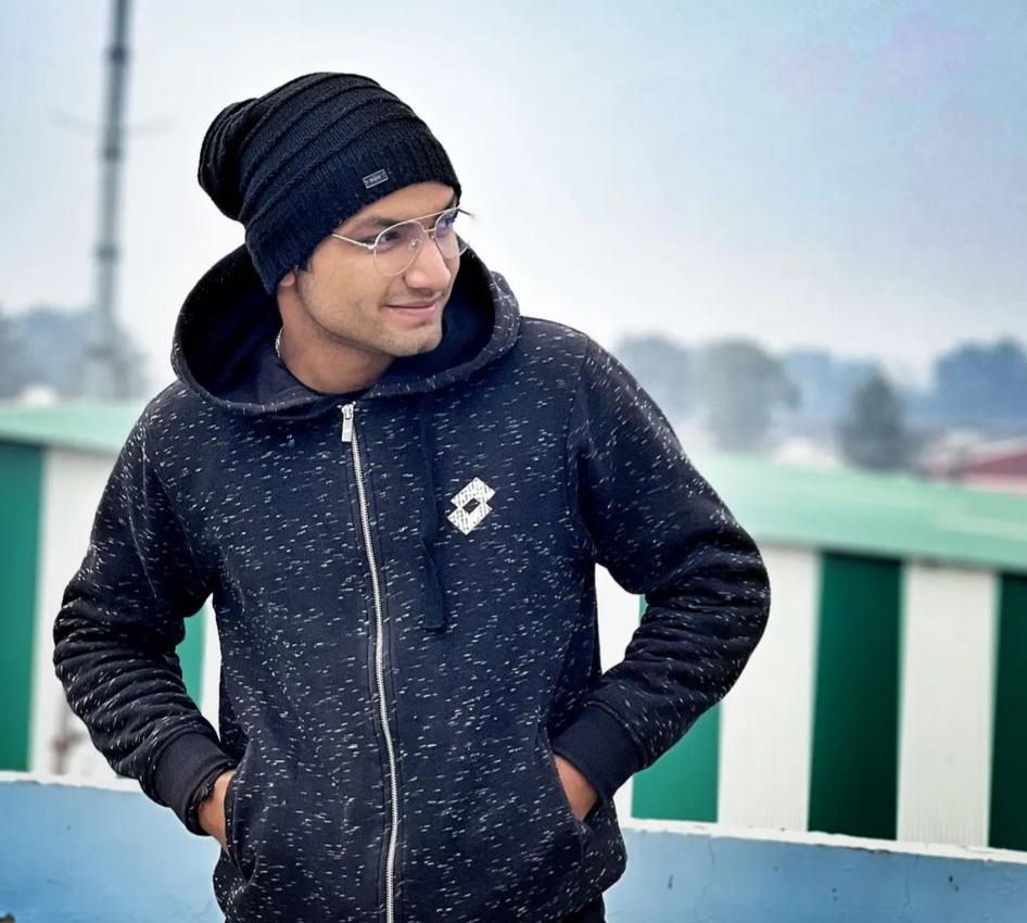 Pahari Singer Aditya Bhatt Biography, News, Photos, Videos | NETTV4U