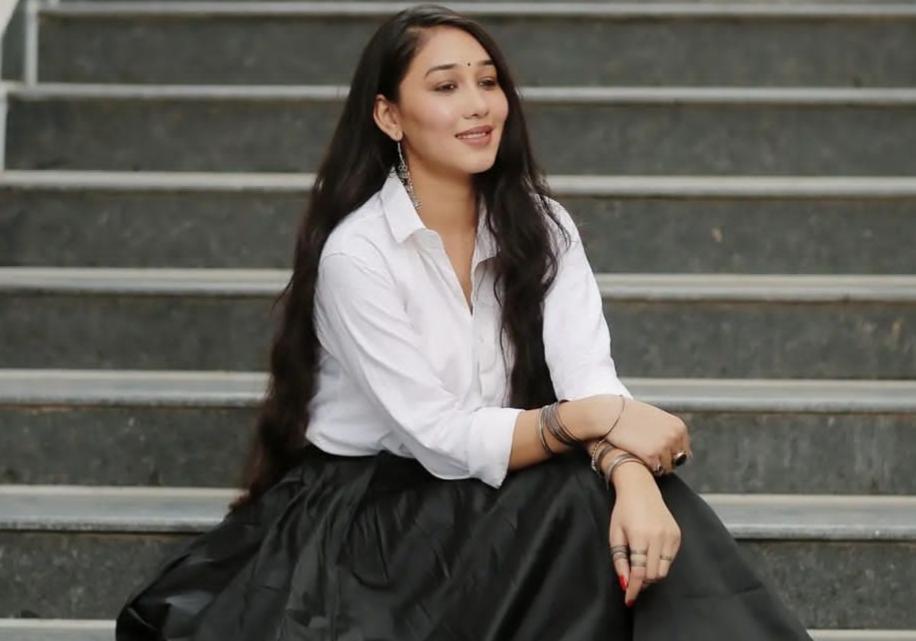 Actress Ishu Rana Biography, News, Photos, Videos | NETTV4U