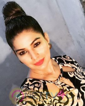 Komal Thacker Stunning Stills | Komal Thakker Galleries & HD Images