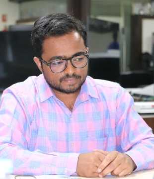 Marathi Vfx Supervisor Asaraf Shaikh Biography, News, Photos, Videos ...