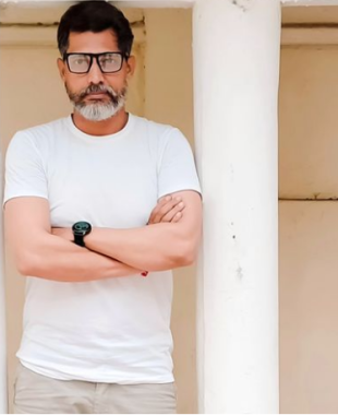 Urdu Tv Serial Mayi Ri - Full Cast and Crew