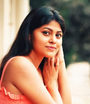 Tamil Movie Actress Keerthika Saminathan Biography, News, Photos, Videos | NETTV4U