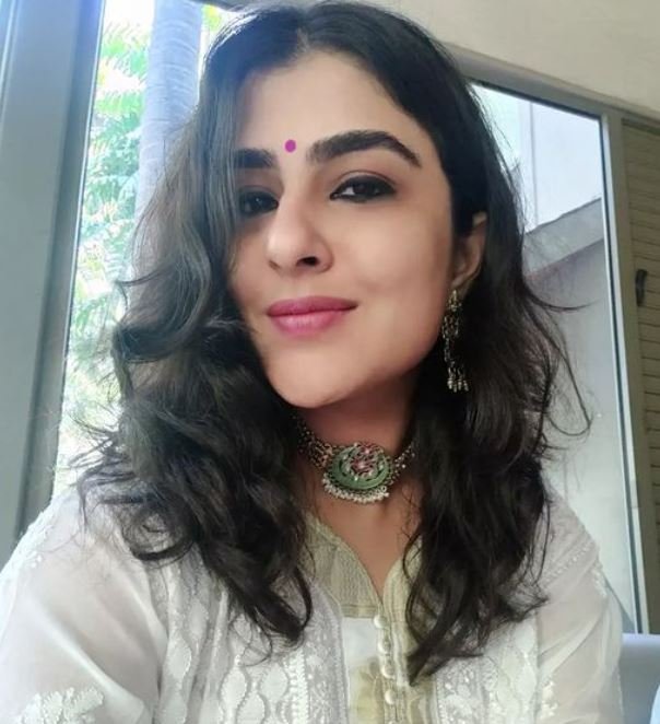 Bengali Singer Riya Shah Biography, News, Photos, Videos | NETTV4U