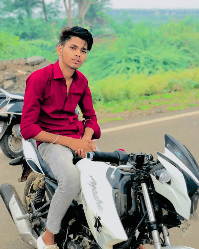 Hindi Youtuber Kamal Kirar Biography, News, Photos, Videos | NETTV4U