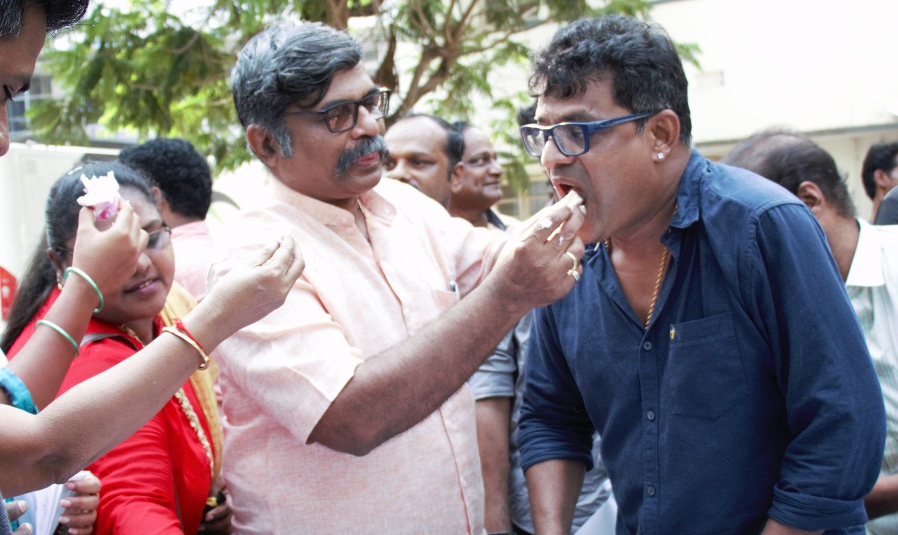 Kanni Maadam Movie Shooting Wraps Up Pics | 621597 | Latest Stills ...