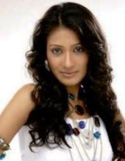 Tamil Anchor Divya Singaravelu Biography, News, Photos, Videos | NETTV4U