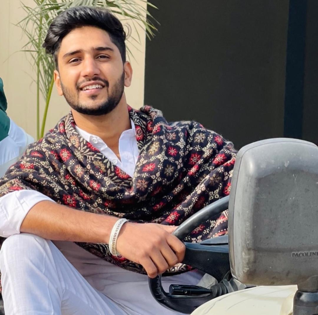 Haryanvi Singer Rocky Dalal Biography, News, Photos, Videos | NETTV4U