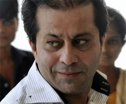 Hindi Producer Prakash Chandani Biography, News, Photos, Videos | NETTV4U