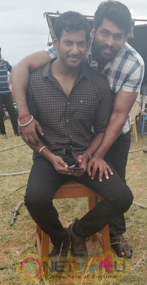 Actor Arjai At Sandakozhi 2 Movie Shooting Spot Stills | 596434 ...