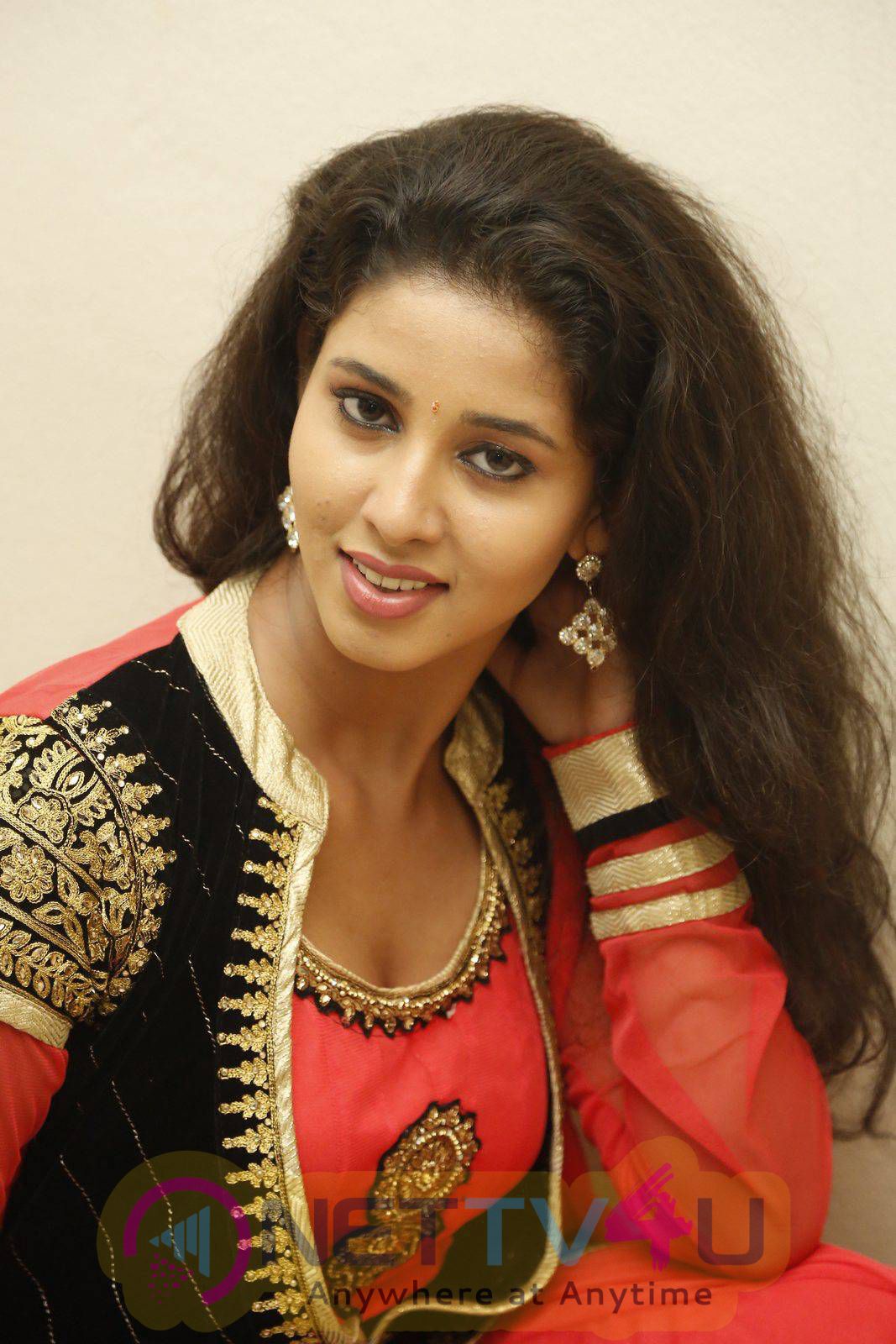 Actress Pavani At Eluka Majaka Movie Logo Launch Photos | 61533 | Movie ...