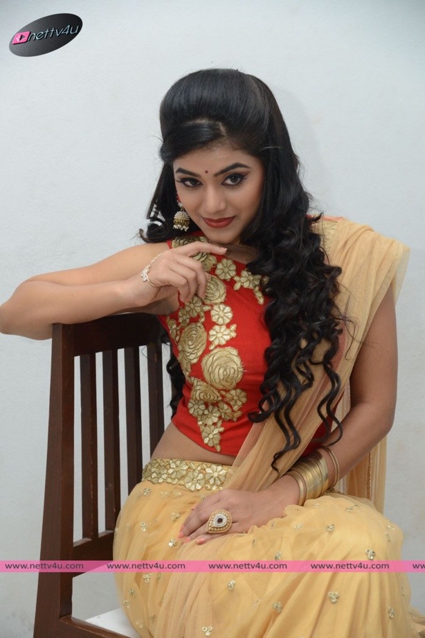 Telugu Actress Yamini Bhaskar Cute Photo Gallery | 42370 | Galleries ...