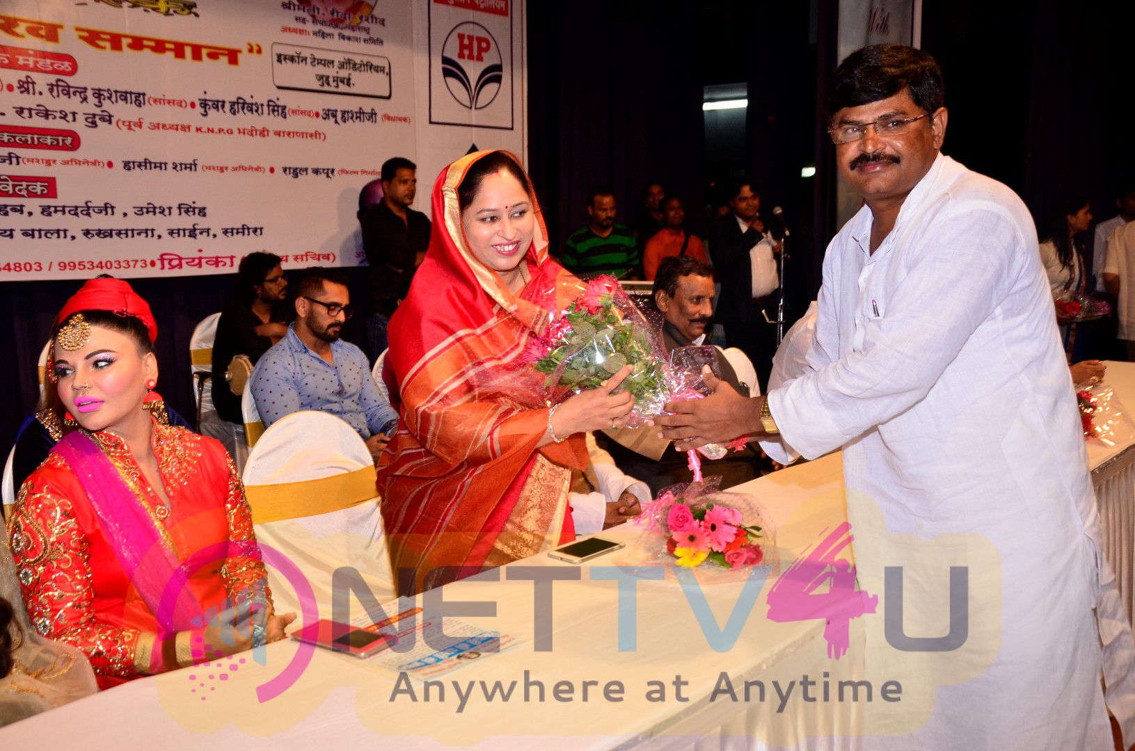 Rakhi Sawant Udit Narayan At Rashtriya Mahila Samman Samaroh Statuesque ...