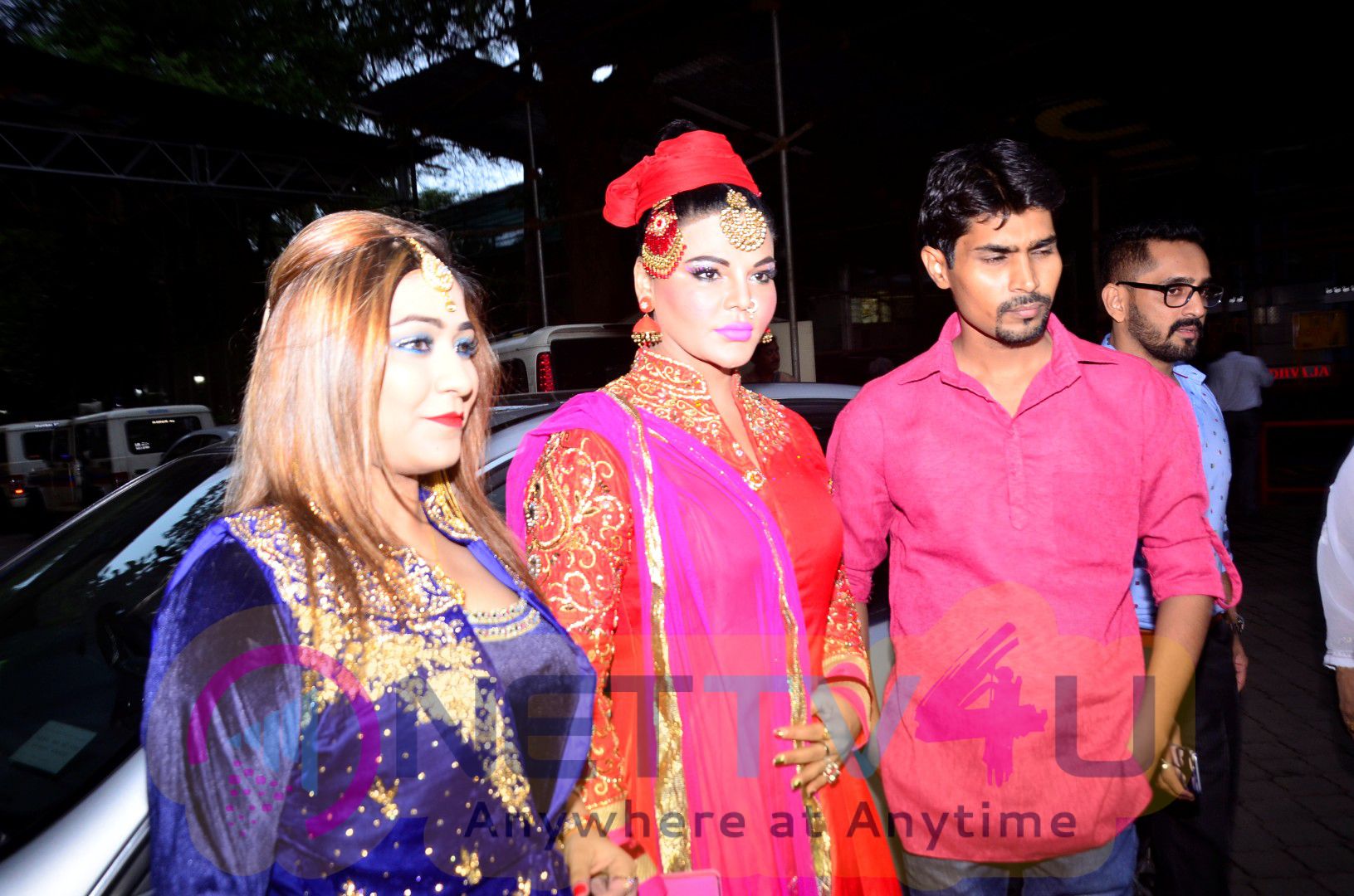 Rakhi Sawant Udit Narayan At Rashtriya Mahila Samman Samaroh Statuesque ...