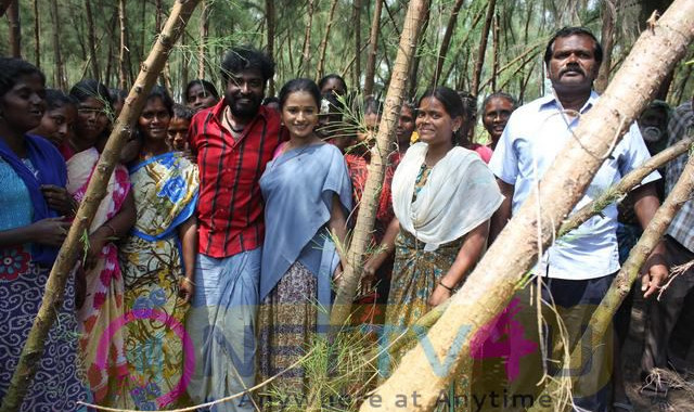 Keluthi Tami Movie Working Stills | 324874 | Latest Stills & Posters