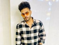 Singer Arsh Maini Biography, News, Photos, Videos | NETTV4U