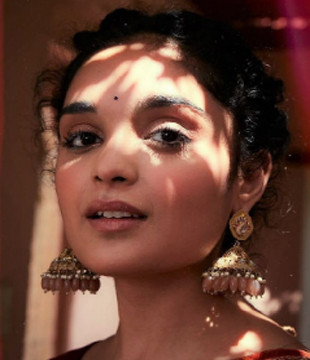 Tollywood Actress Kashish Khan Biography, News, Photos, Videos | NETTV4U