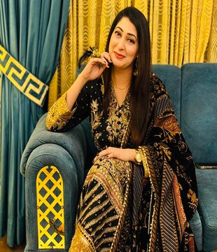 Singer Shehla Gull Biography, News, Photos, Videos | NETTV4U