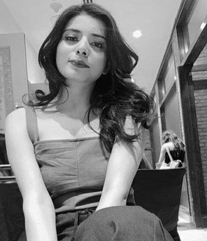 Bollywood Actress Kirti Swarnkar Biography, News, Photos, Videos | NETTV4U