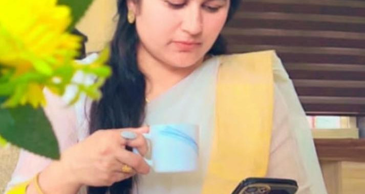 Actress Actress Suman Sen Biography, News, Photos, Videos | NETTV4U