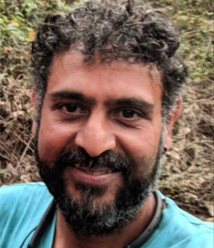 Bollywood Director Raaghav Dar Biography, News, Photos, Videos | NETTV4U