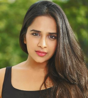 Tollywood Movie Actress Abha Singhal Biography, News, Photos, Videos ...