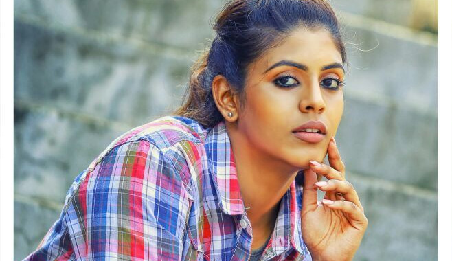 Actress Iniya Lovely Stills | 569732 | Galleries & HD Images