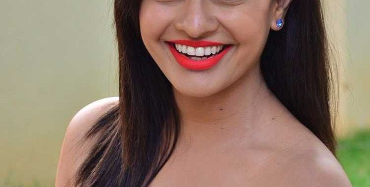 Actress Pooja Kumar Romantic Photos | 526024 | Galleries & HD Images