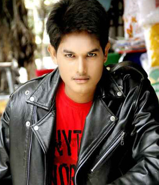Bollywood Actor Devesh Kumar Biography, News, Photos, Videos | NETTV4U