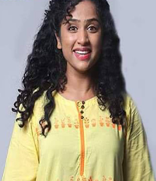Urdu Movie Actress Almas Fidai Biography, News, Photos, Videos | NETTV4U