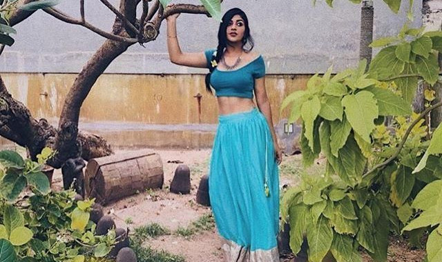 Actress Yashika Aannand Romantic Pics | 580547 | Galleries & HD Images