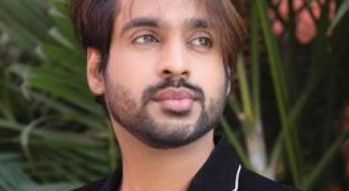 Bollywood Makeup Artist Atul Chauhan Biography, News, Photos, Videos ...