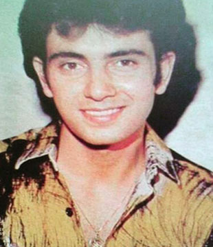 Urdu Actor Ismael Shah Biography, News, Photos, Videos | NETTV4U