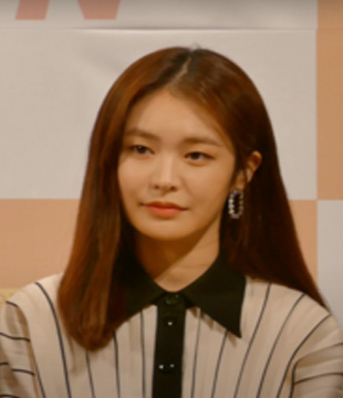 Korean Model Jung Yoo Jin Biography, News, Photos, Videos | NETTV4U