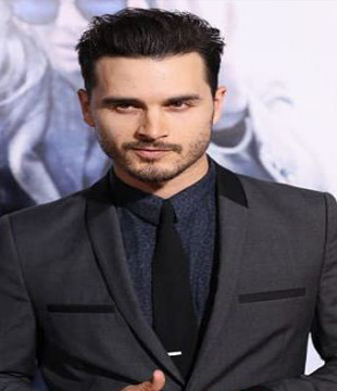 Hollywood Actor Michael Malarkey Biography, News, Photos, Videos | NETTV4U