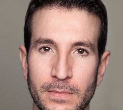 Hollywood Writer Alex Michaelides Biography, News, Photos, Videos | NETTV4U