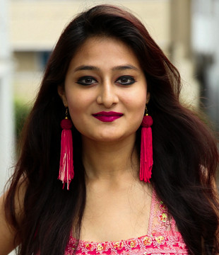 Bollywood Movie Actress Nilofer Haidry Biography, News, Photos, Videos ...