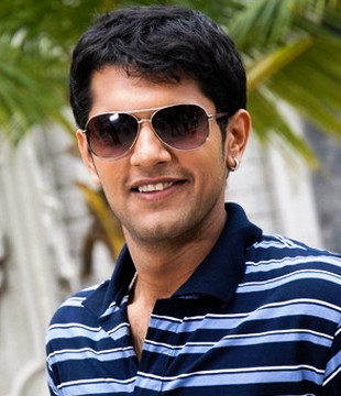 Kannada Tv Actor Vinayak Joshi Biography, News, Photos, Videos | NETTV4U