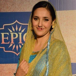 Bollywood Anchor Charu Shankar Biography, News, Photos, Videos | NETTV4U