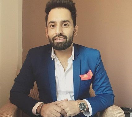 Bollywood Singer Harf Cheema Biography, News, Photos, Videos | NETTV4U