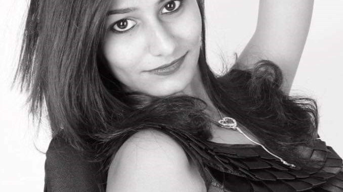 Gujarati Actress Helli Bhatt Biography, News, Photos, Videos | NETTV4U