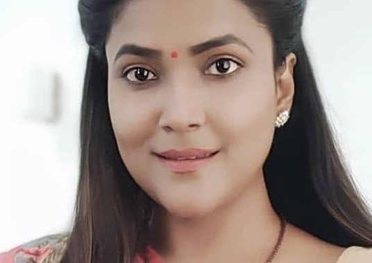 Bollywood Actress Mahi Kamla Biography, News, Photos, Videos | NETTV4U