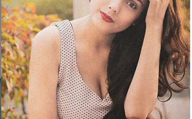 Bollywood Actress Akriti Bajpai Biography, News, Photos, Videos | NETTV4U