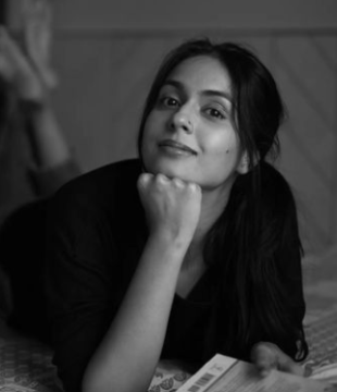 Marathi Movie Actress Gauri Deshpande Biography, News, Photos, Videos | NETTV4U