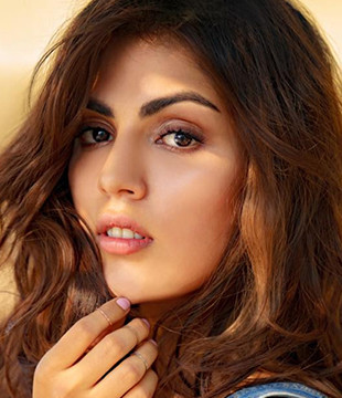 Bollywood Movie Actress Tvisha Shah Biography, News, Photos, Videos ...