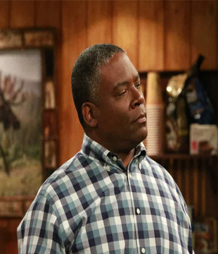 Hollywood Actor Jonathan Adams Biography, News, Photos, Videos | NETTV4U