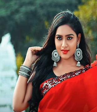 Tamil Tv Actress Punitha Balakrishnan Biography, News, Photos, Videos ...